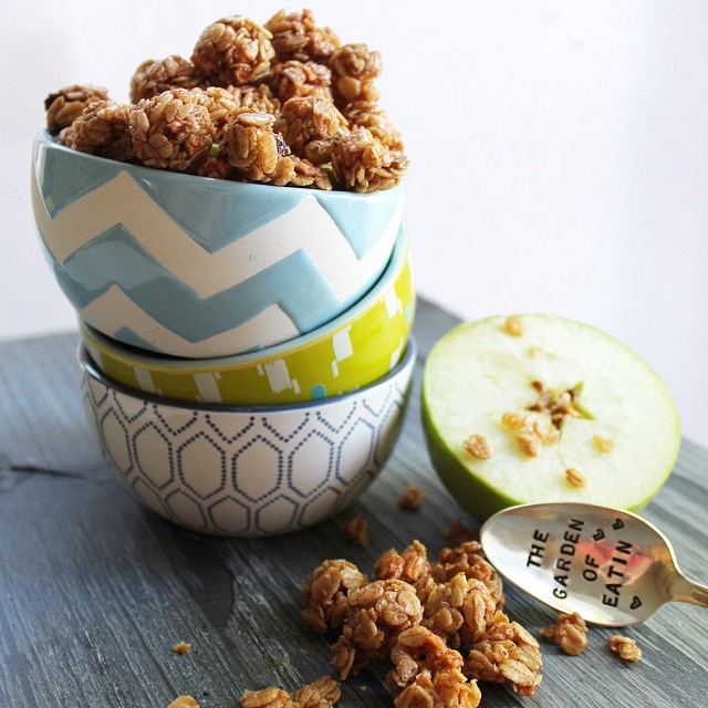 Mini Apple Cinnamon Granola Bites Recipe | The Feedfeed