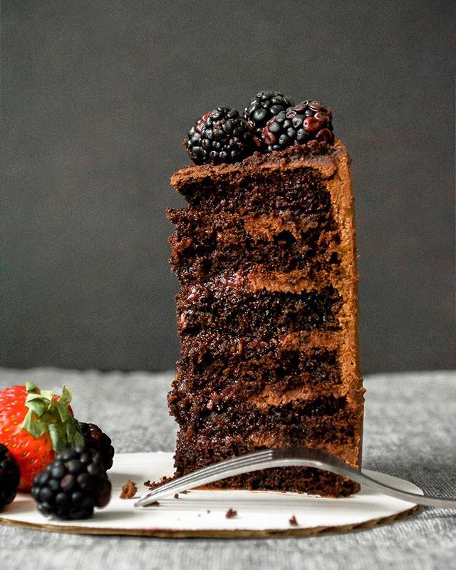 Mini Chocolate Cake with Raspberry Jam and Strawberry Ganache Recipe ...