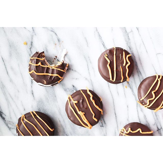 Pumpkin Party Moon Pies With Pumpkin Spice Marshmallow Fluff Recipe ...