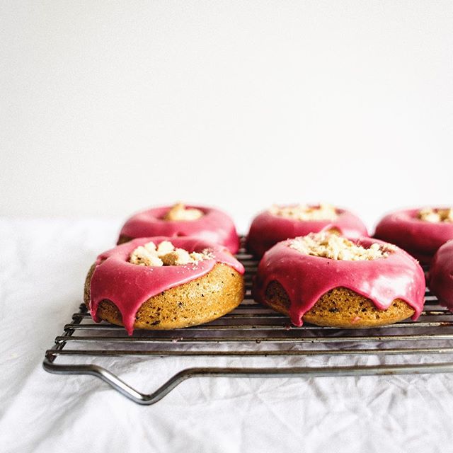 Baked Earl Grey Donuts With A Balsamic And Pomegranate Glaze Recipe ...