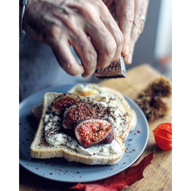 Toast With Whipped Italian Ricotta & Fresh Figs With Grated Dark ...