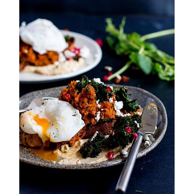 Smashed Pumpkin Toast With Pomegranate, Hummus, Crispy Kale, Feta & An ...