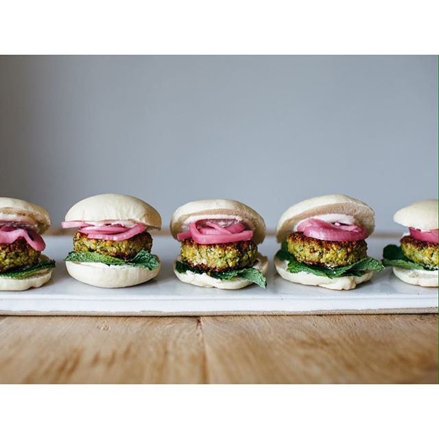 Falafel Sliders With Spicy Yogurt, Mint And Sumac Onions Recipe | The ...
