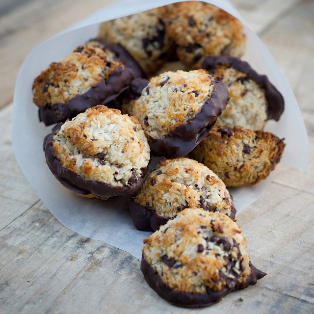 Chocolate Chip Coconut Macaroons Recipe | The Feedfeed