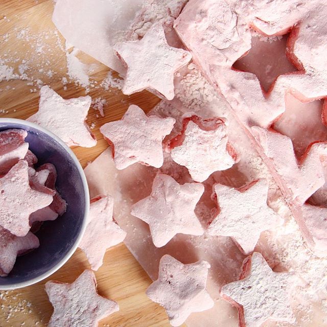 Marshmallow Stars Printable OH MY STARS SCALLOPED SHEET PLANNER
