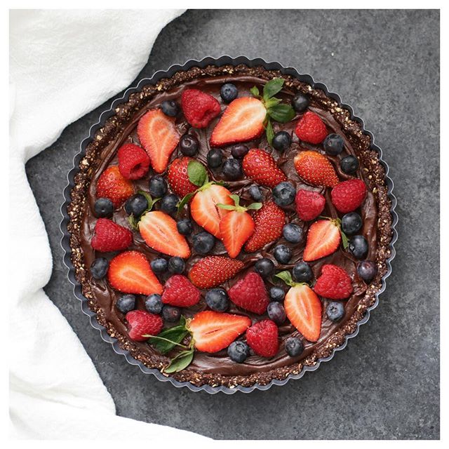 No Bake Chocolate Berry Tart Recipe | The Feedfeed