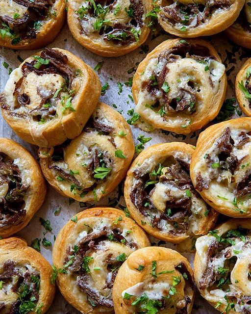 Philly Style Cheesesteak Pinwheels Recipe | The Feedfeed