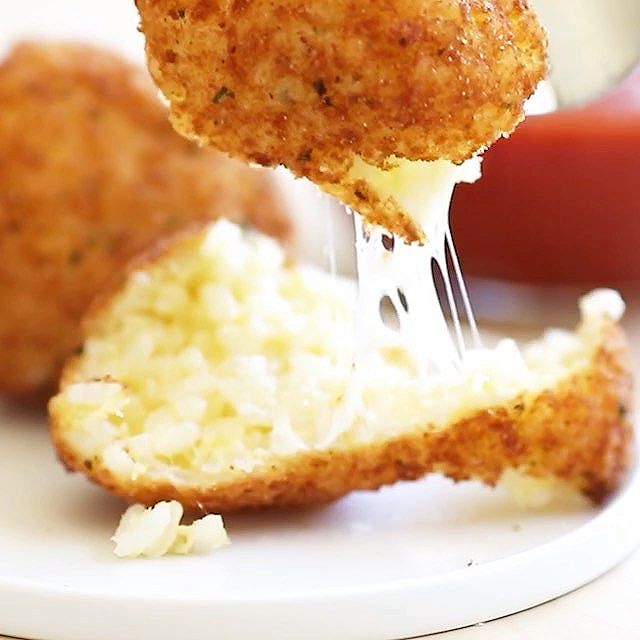 Arancini With Marinara Sauce Recipe | The Feedfeed