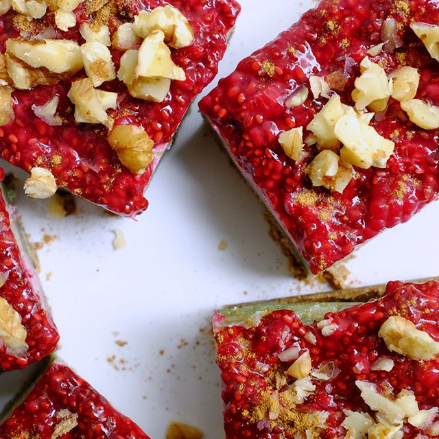 No Bake Matcha Raspberry Bars Recipe | The Feedfeed