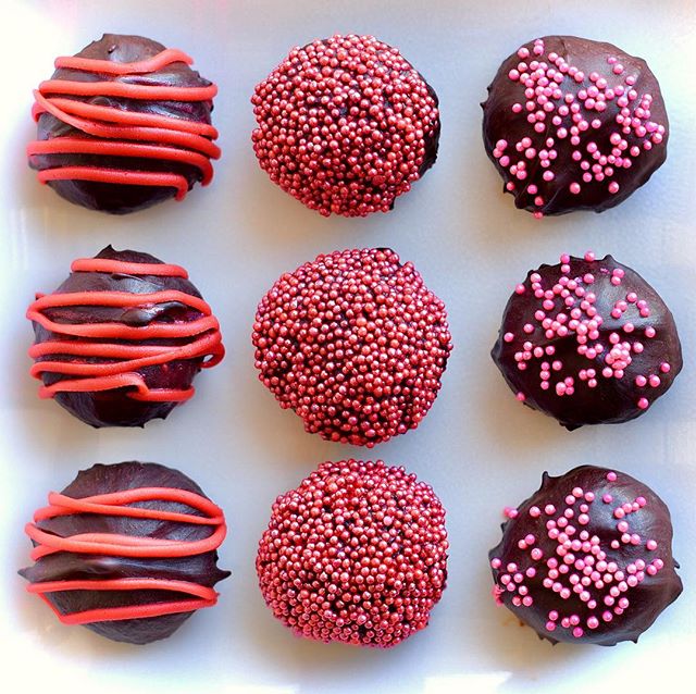 Ganache Covered Cocoa And Currant Bliss Balls Recipe | The Feedfeed