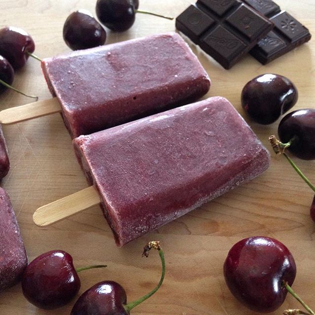Chocolate Cherry Popsicles With Chia Seeds & Coconut Water Recipe | The ...