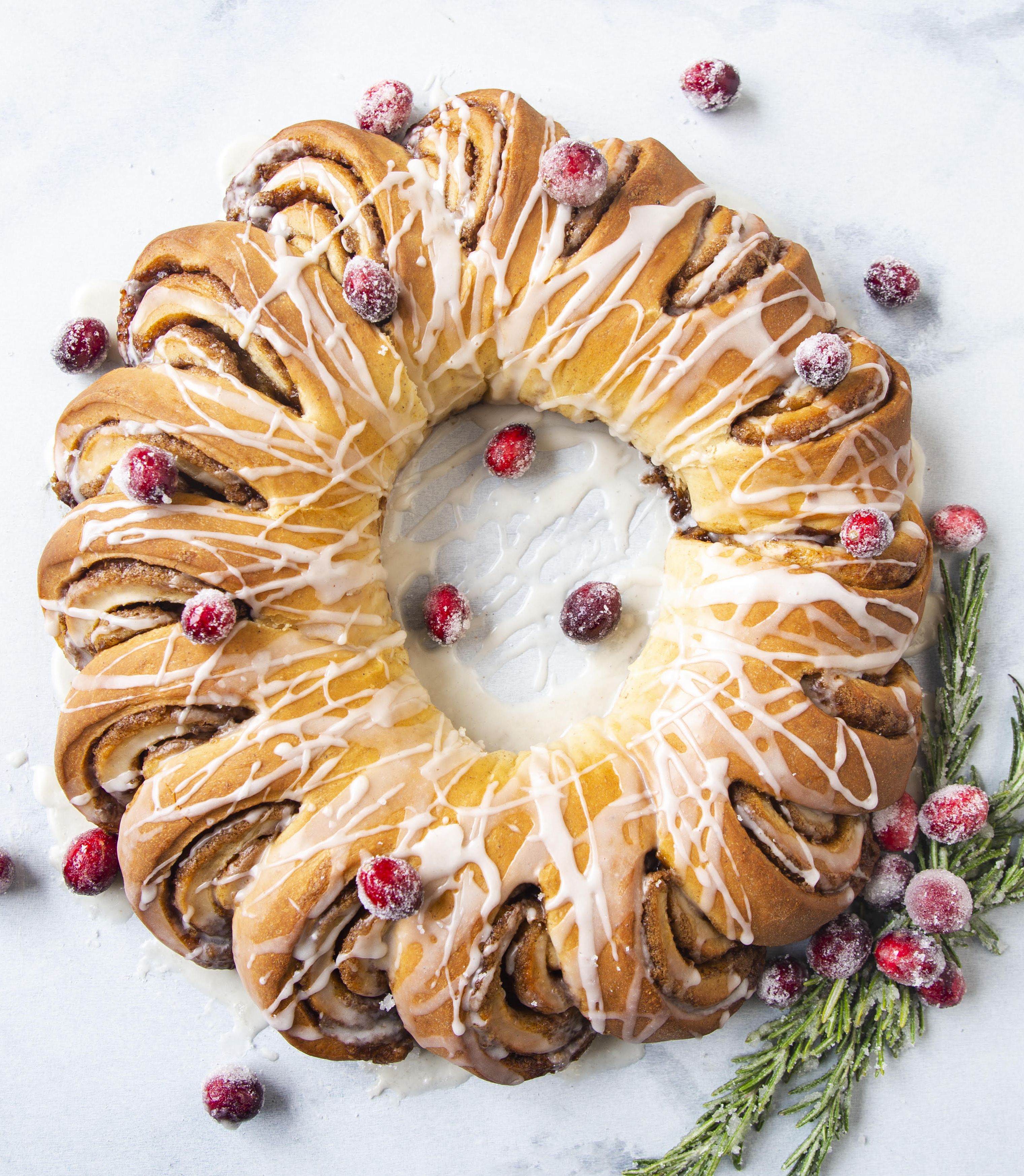 Cardamom and Cinnamon Roll Wreath with Spiced Glaze | Video Recipe The ...