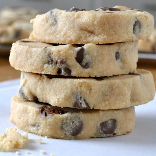 Chocolate Chip Peanut Butter Shortbread Cookies Recipe | The Feedfeed