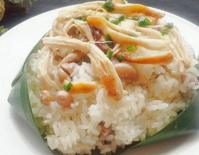 Sticky rice served with shredded chicken Recipe | The Feedfeed