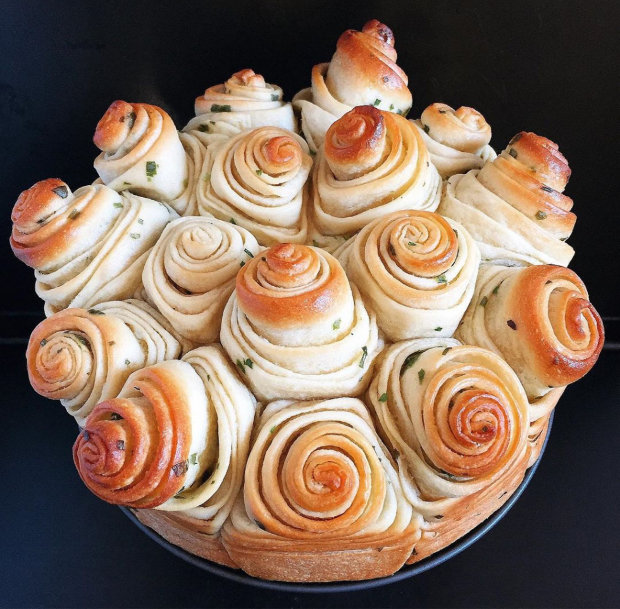 Scallion Swirl Pull-Apart Bread Recipe | The Feedfeed