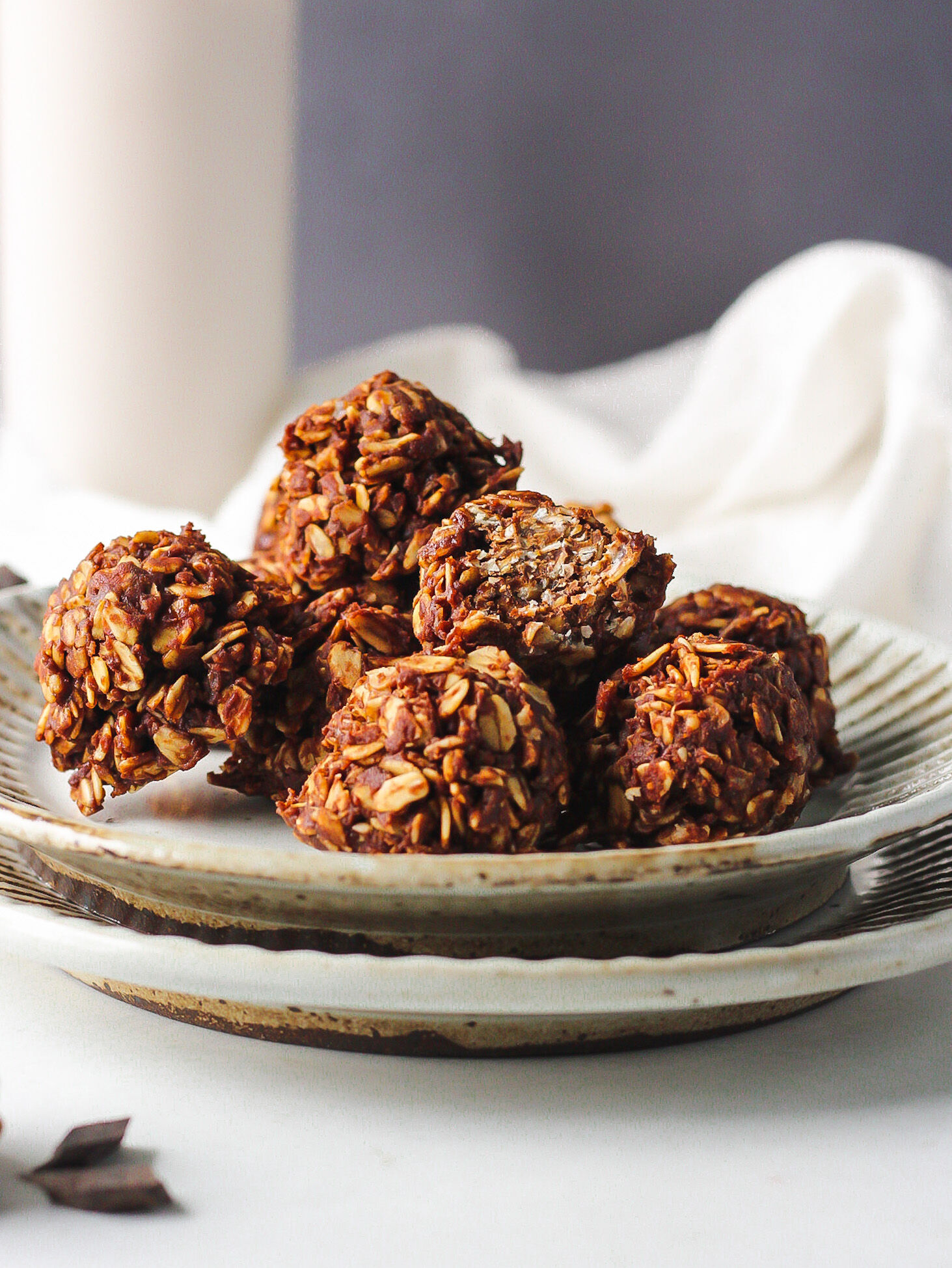 No Bake Chocolate Oatmeal Bites Recipe | The Feedfeed