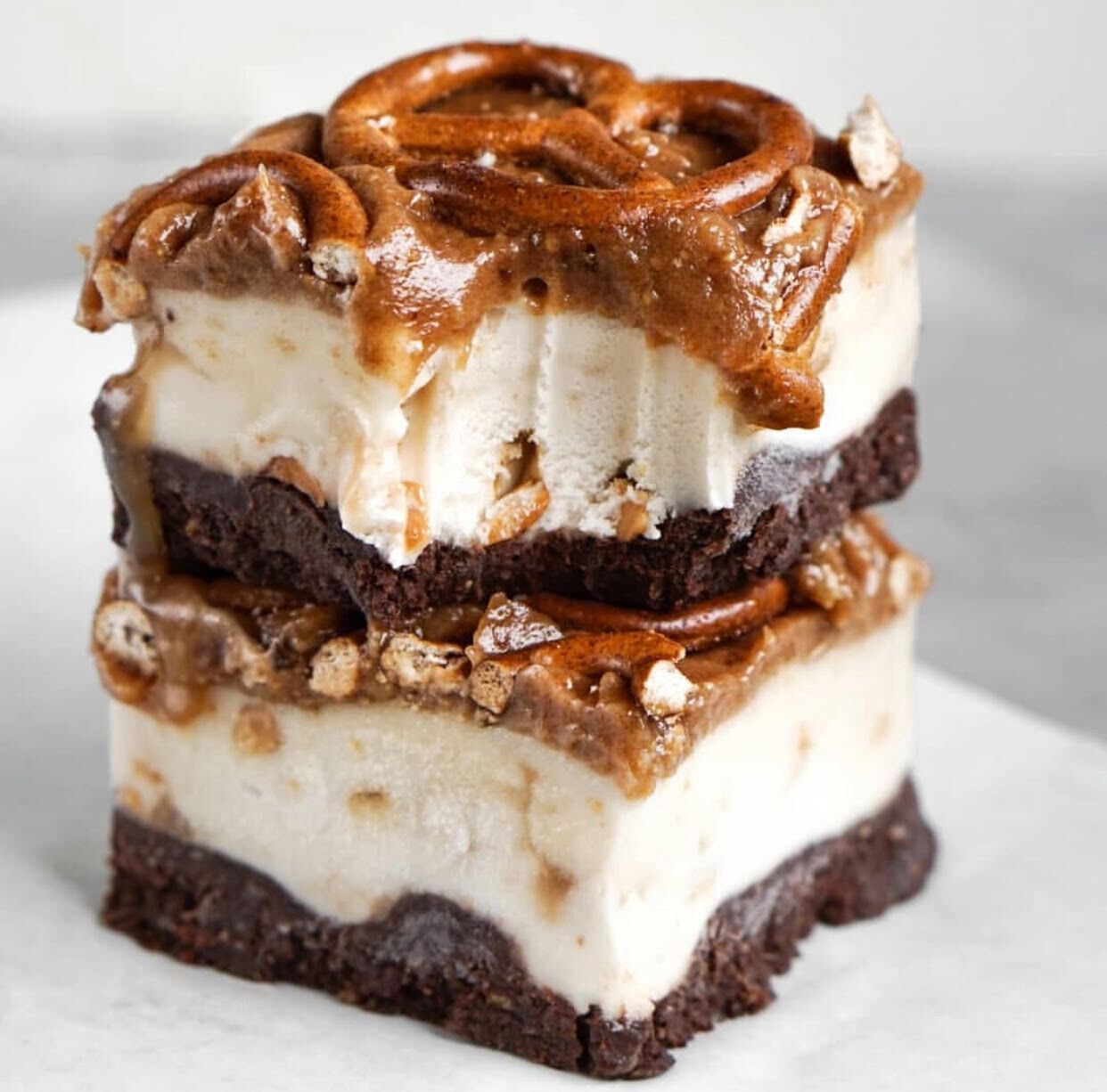 Vegan Brownie Bottom Ice Cream Squares with Salty Peanut Butter Topping ...