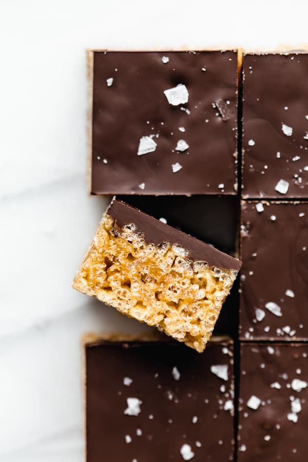 7 Ingredient Chocolate Peanut Butter and Coconut Scotcheroos Recipe ...