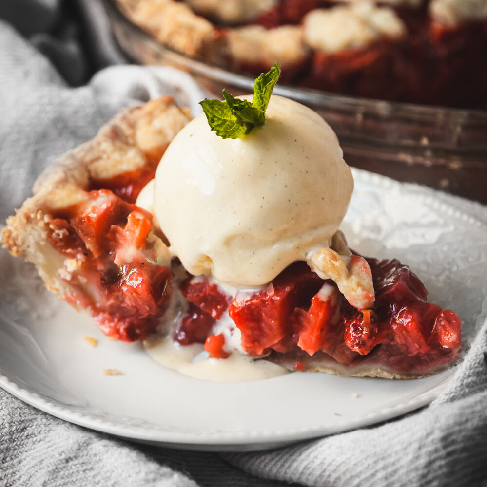 10+ of the Rhubarb Pies Recipes on The Feedfeed