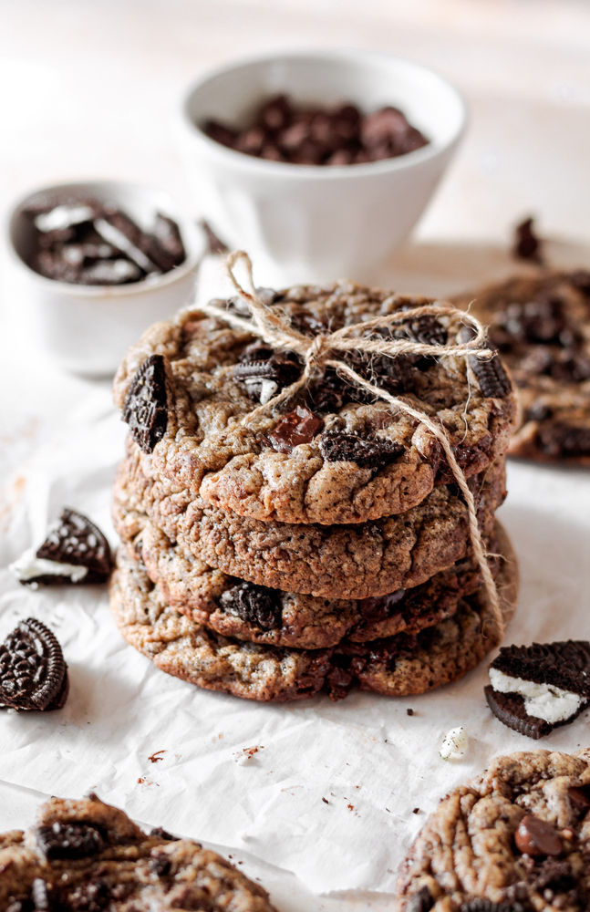 Chewy oreo chocolate chip cookies | sarah's kitchen Recipe | The Feedfeed