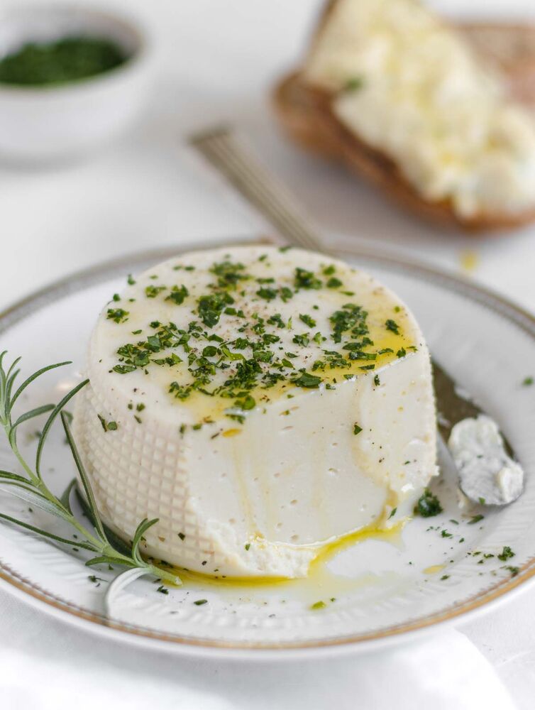 Vegan Italian Style Cheese Spreadvgan Recipe | The Feedfeed