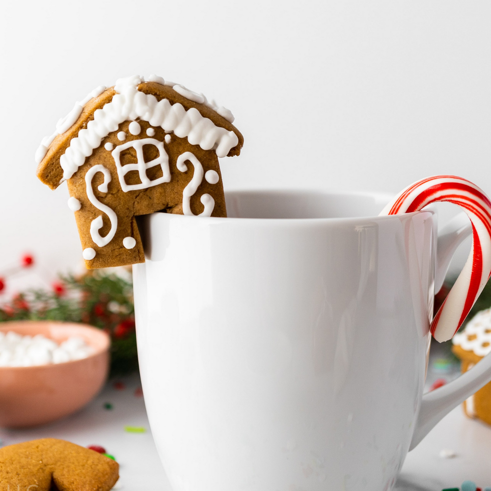 Mini Gingerbread Houses Recipe | The Feedfeed