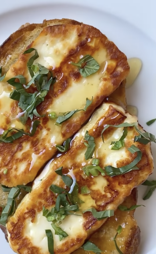 Pan-Freid Halloumi Toast with Apricot Jam, Honey, and Basil Recipe ...