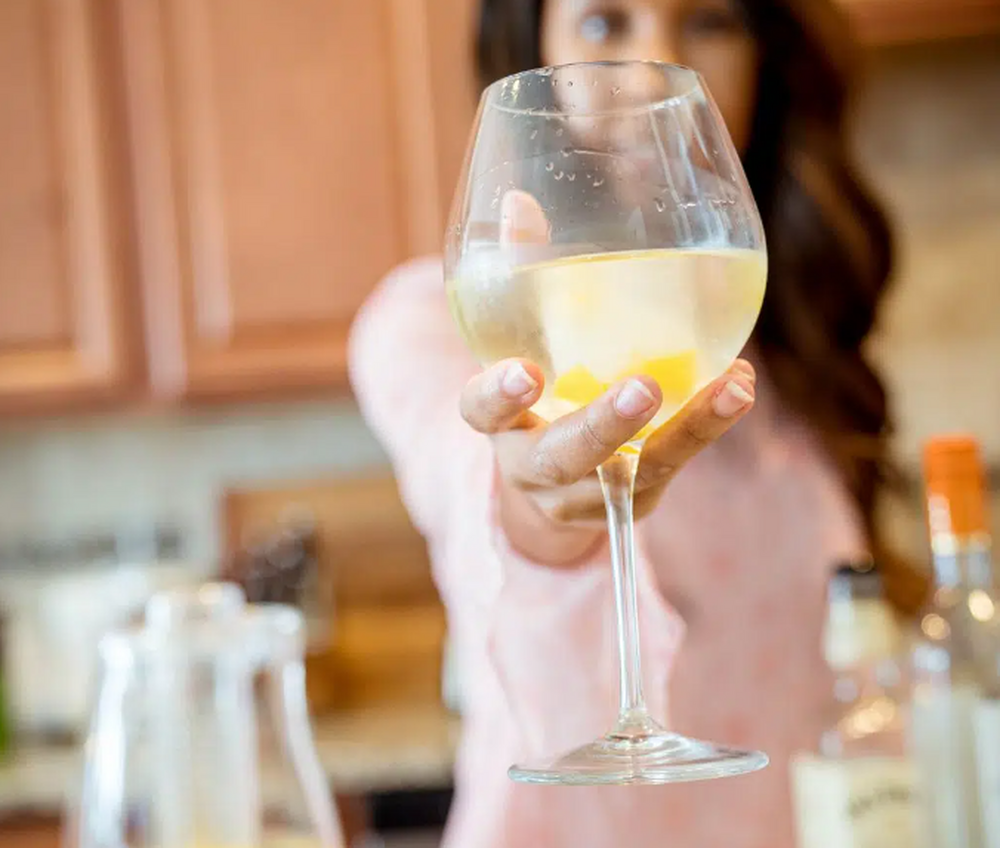 TROPICAL HONEY MANGO SANGRIA | COCKTAIL RECIPE Recipe | The Feedfeed