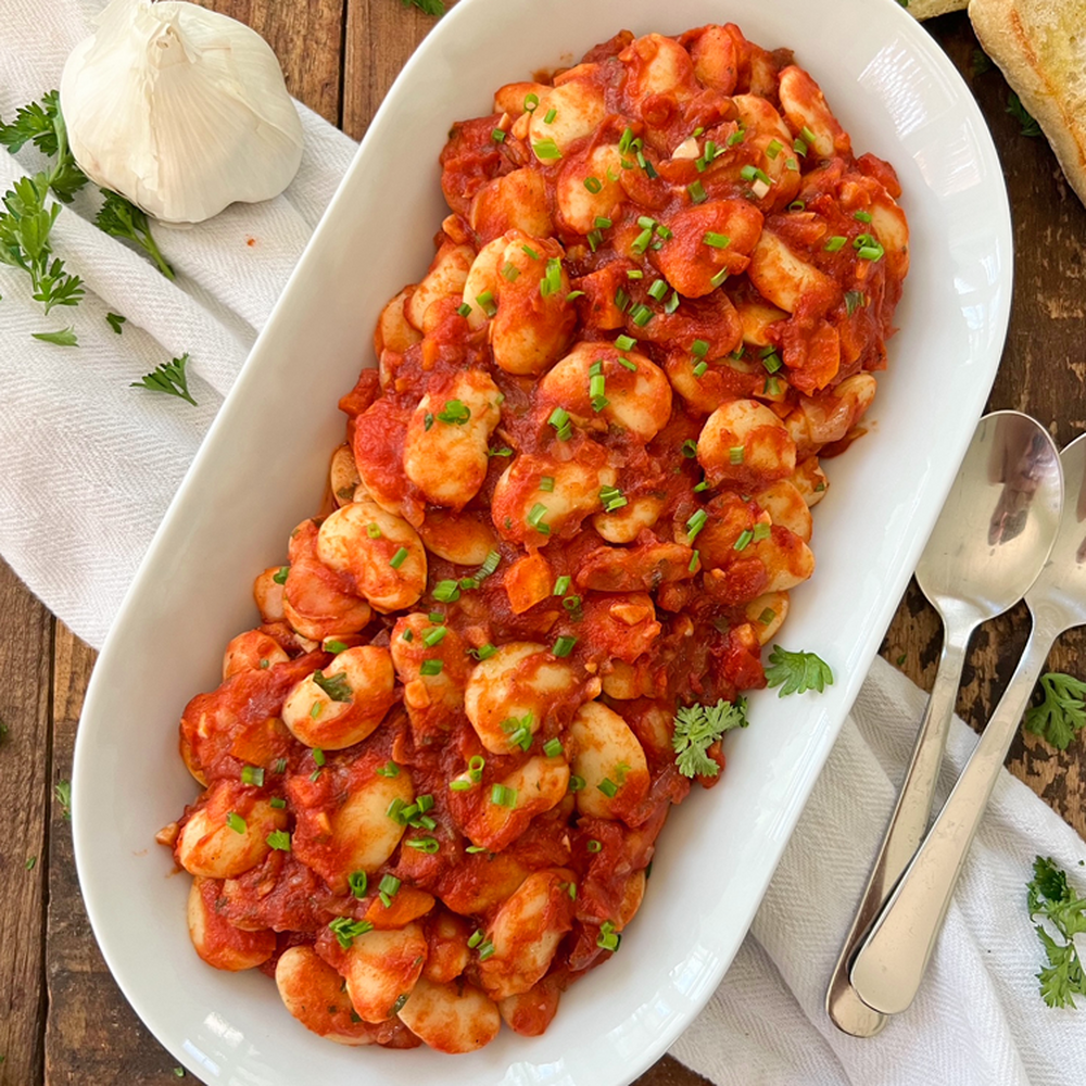 Garlic Butter Beans in Tomato Sauce | Healthy & Delicious One-Pan ...