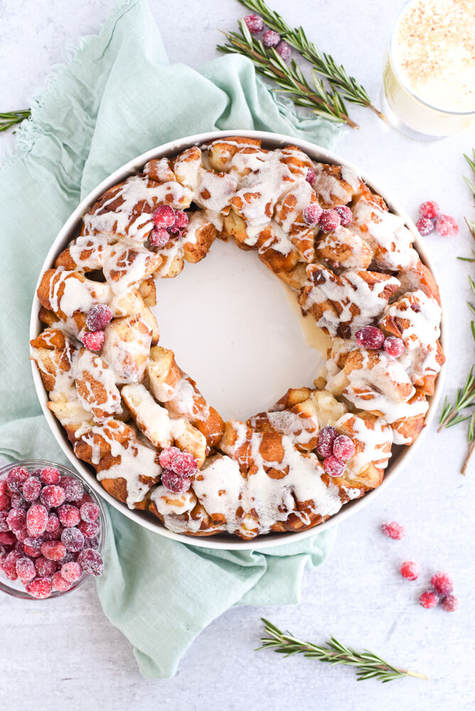 Eggnog cinnamon roll ring Recipe | The Feedfeed