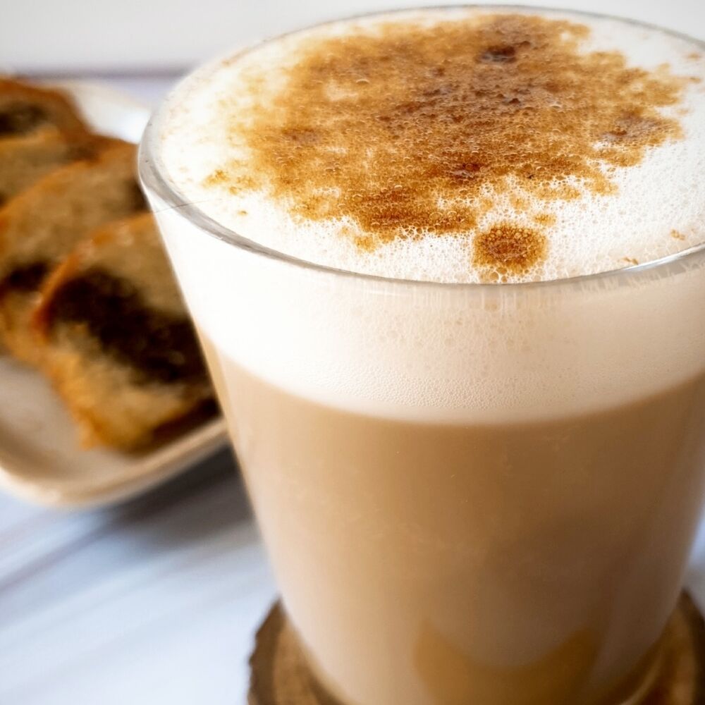 EASY Oat Milk Coffee Recipe (with Brown Sugar & Maple Syrup) Recipe ...