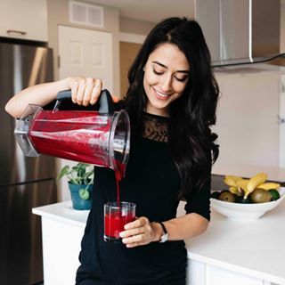 Sadia Badiei, BSc Dietetics (@pickuplimes) Profile, Photos & Recipes ...